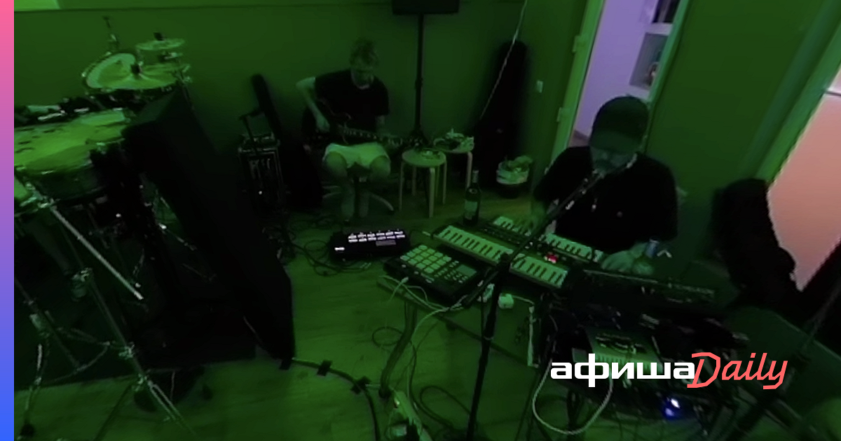 Gruppa Skryptonite выпустила лайв «Вчера ночью» в 360-градусном формате - Афиша Daily